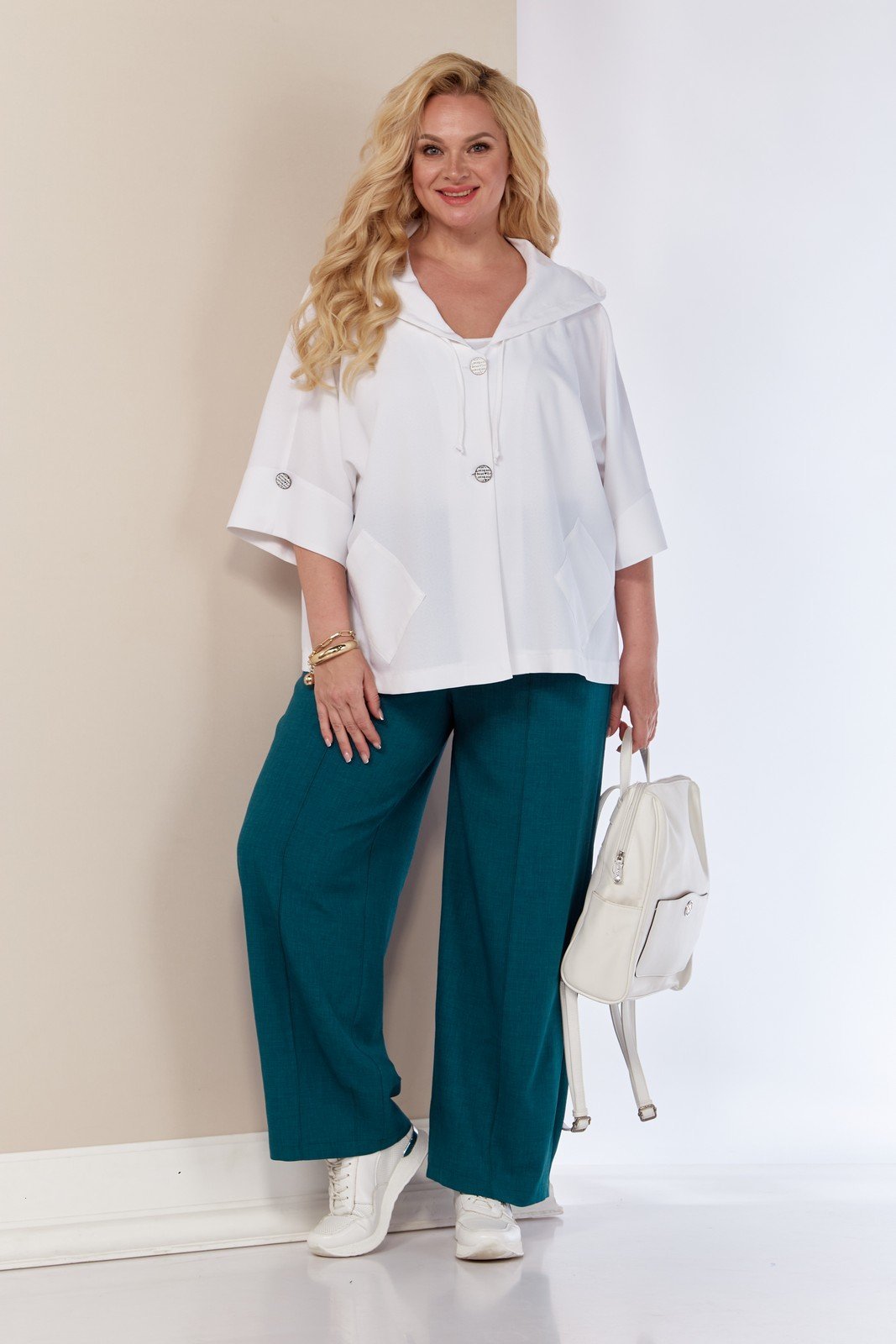 Костюм брючный 4057 белый + изумруд Shetti купить в интернет магазине Велесмода